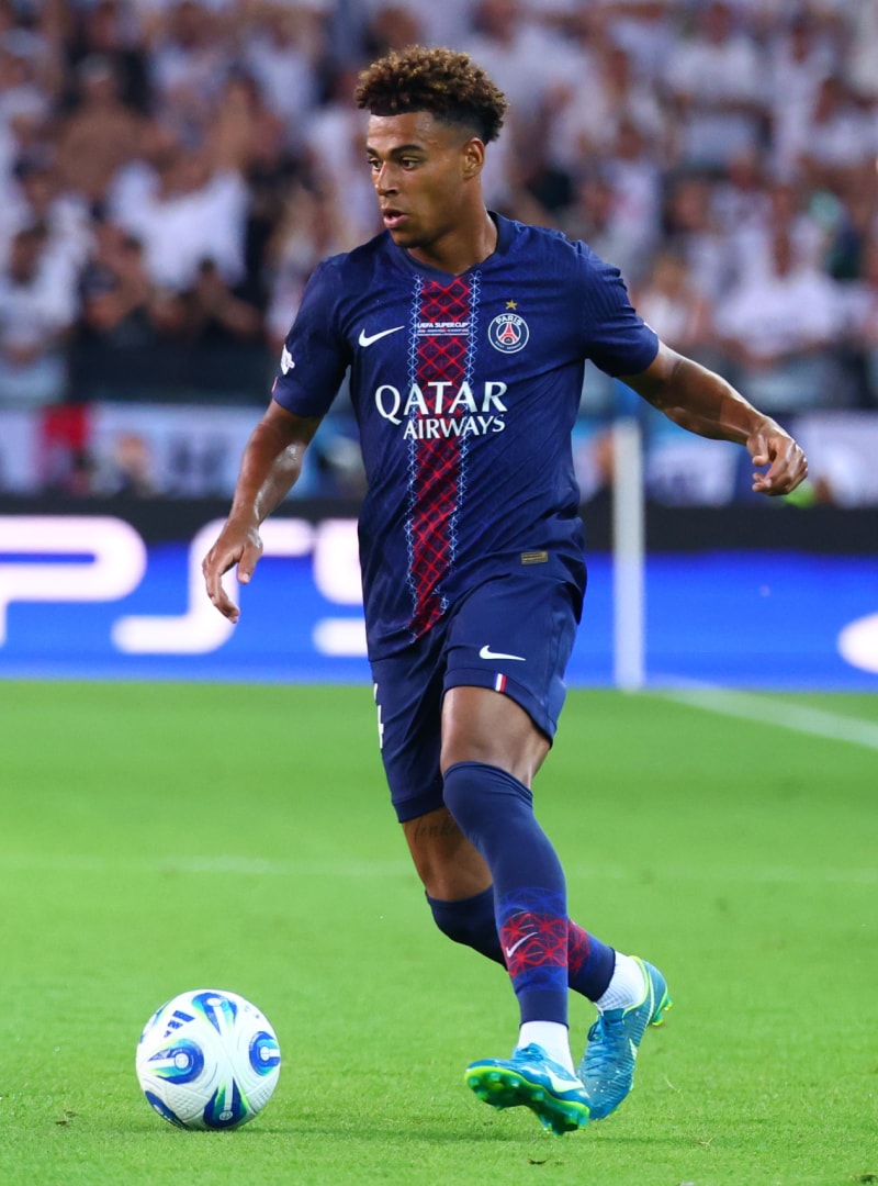 Paris Saint-Germain Online Store | PSG Kits, PSG Clothing & Merchandise ...